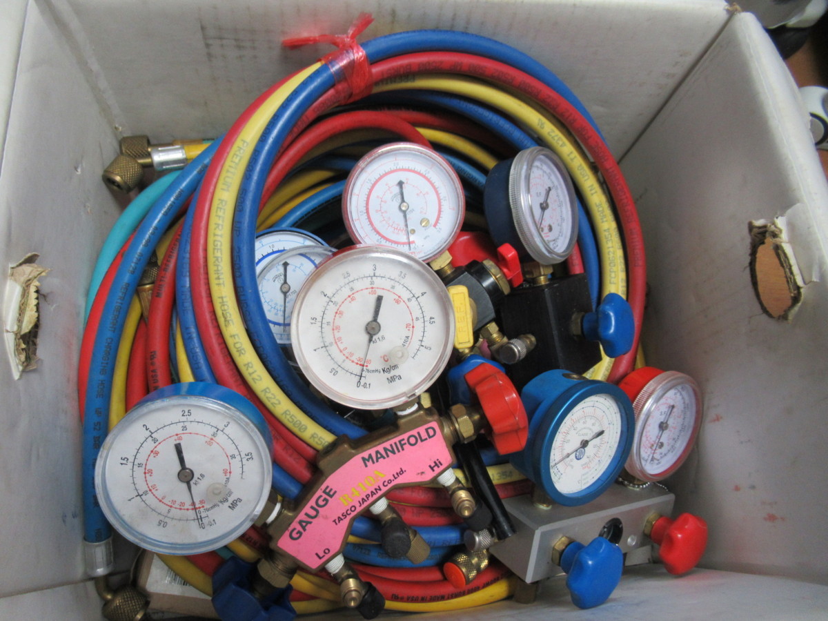 88- 043-0196 マニホールドゲージおまとめ 043-0196(基準器、ゲージ)｜売買されたオークション情報、yahooの商品情報をアーカイブ公開 - オークファン（aucfan.com）