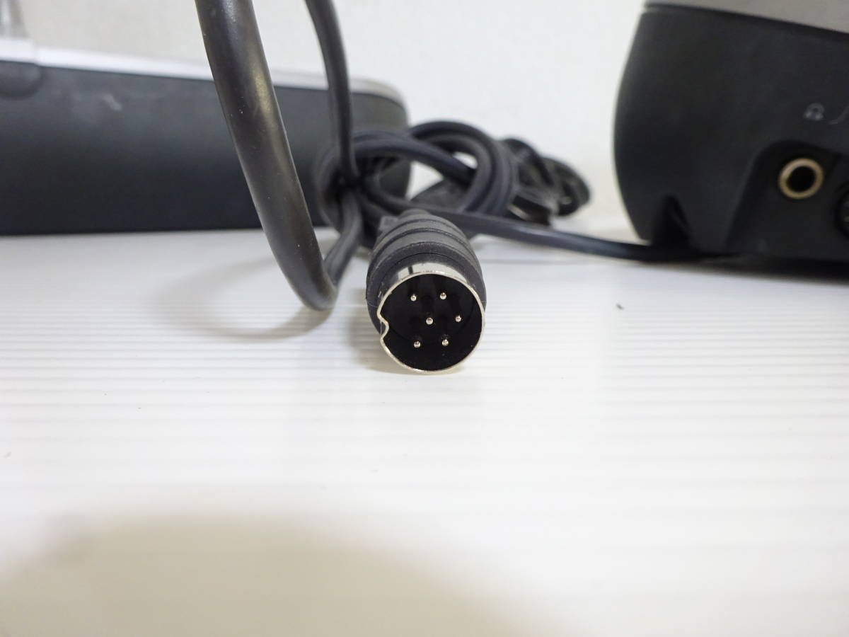 BOSCH DCN-IDESK-D 通訳者ユニット 2台セット(オーディオ機器)｜売買されたオークション情報、yahooの商品情報をアーカイブ ...