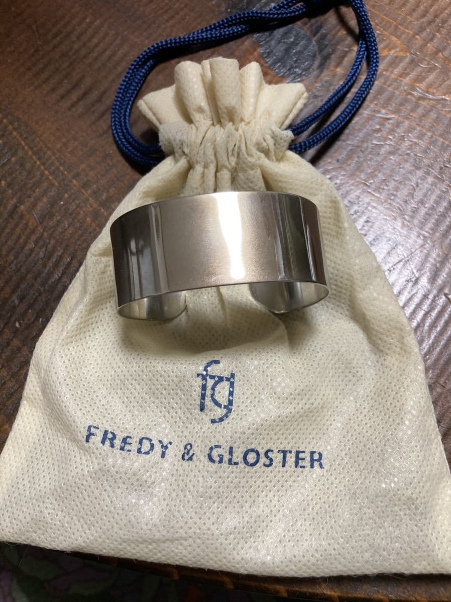 fredy & gloster フレディーアンドグロスター ワイドバングル シルバーカラー(女性用)｜売買されたオークション情報、yahooの商品情報をアーカイブ公開 - オークファン ...
