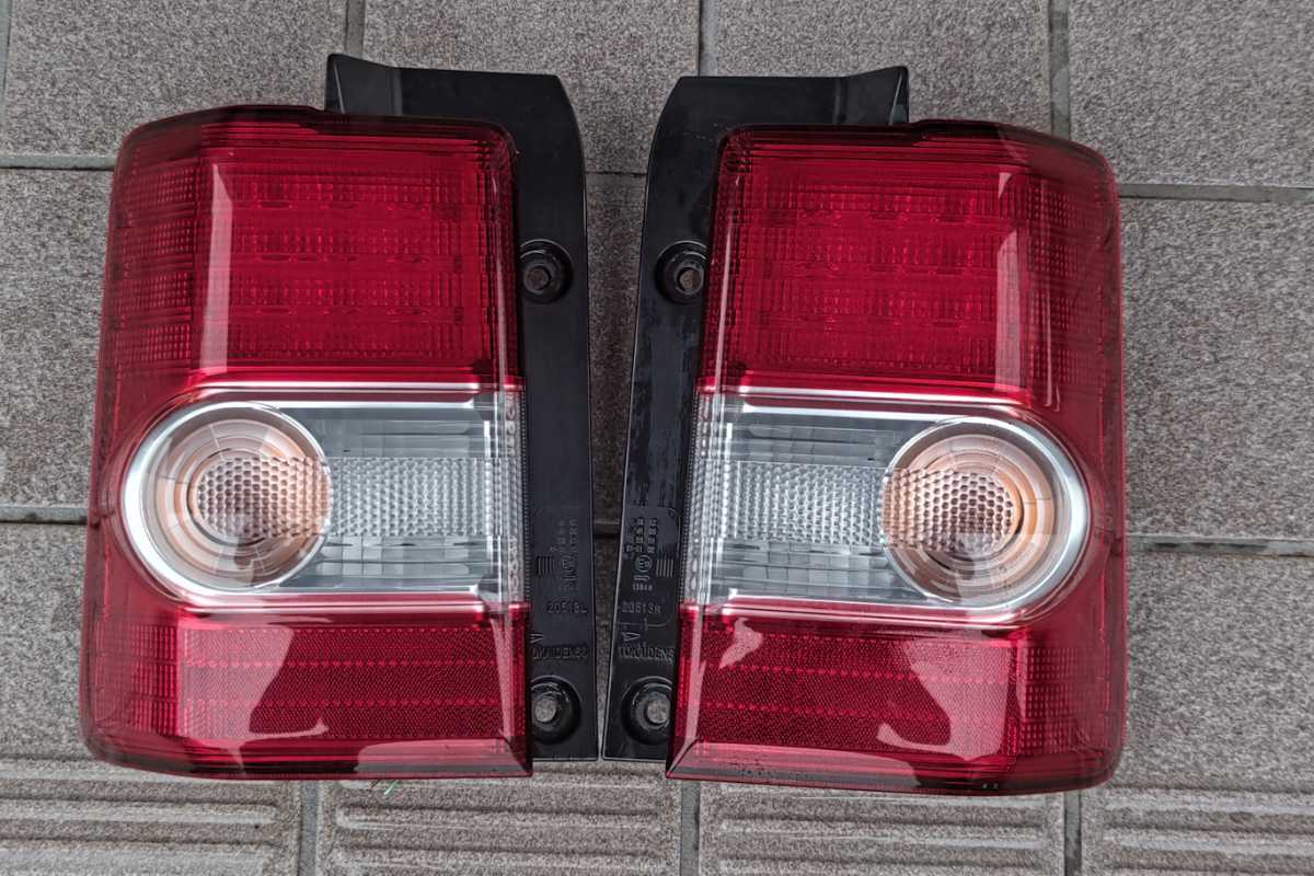 L575S ムーヴ コンテ 純正 LED テールライトASSY左右 ダイハツ(テールライト)｜売買されたオークション情報、yahooの商品情報をアーカイブ公開 - オークファン（aucfan.com）