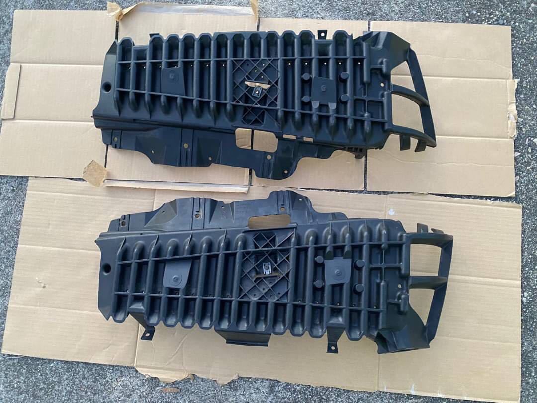 A7430 JKラングラー Jeep 純正フェンダーサイドブラケット PN-55078135-AF-LH/RH(その他)｜売買された ...