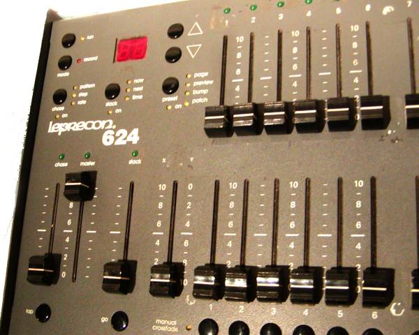 照明卓 レプリコン leprecon LP-624 ジャンク品(レコーディング、PA機器)｜売買されたオークション情報、yahooの商品情報を ...