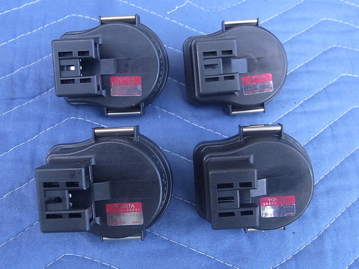 トヨタ 200系 URS206 マジェスタ 純正 アブソーバーコントロールアクチュエーター 89241-30041 TEMS テムス(トヨタ用 ...