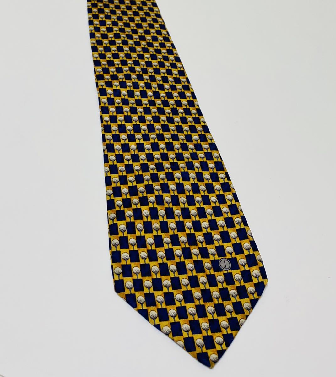 dunhil／ダンヒル／ダンヒルネクタイ／イタリア製／ユーズド／No.472(ネクタイ)｜売買されたオークション情報、yahooの商品情報をアーカイブ公開 - オークファン（aucfan.com）