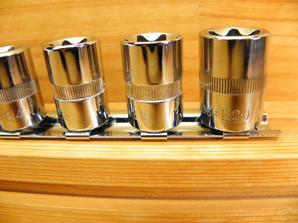 シグネット E型トルクス ソケットレンチ オリジナル12点セット 3/8 9.5 sq E4 E5 E6 E7 E8 E10 E11 E12 E14 E16 E18 E20 SIGNET ...