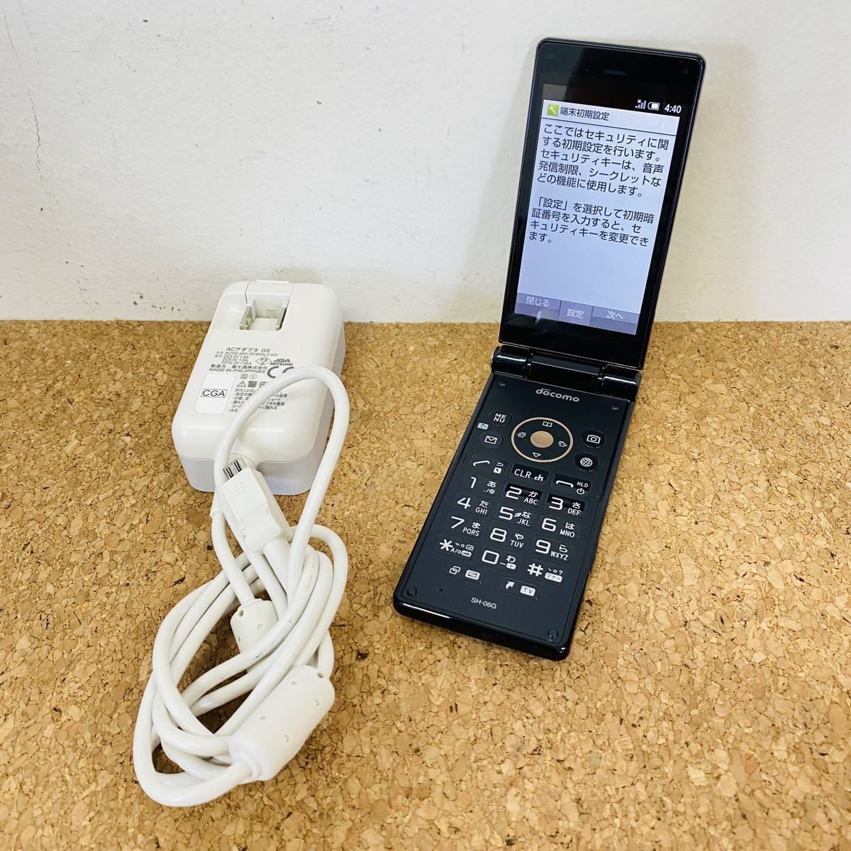 ドコモ SH-06G AQUOS ケータイ Black ACアダプタ05 i6310 コンパクト発送(携帯電話)｜売買されたオークション情報 ...