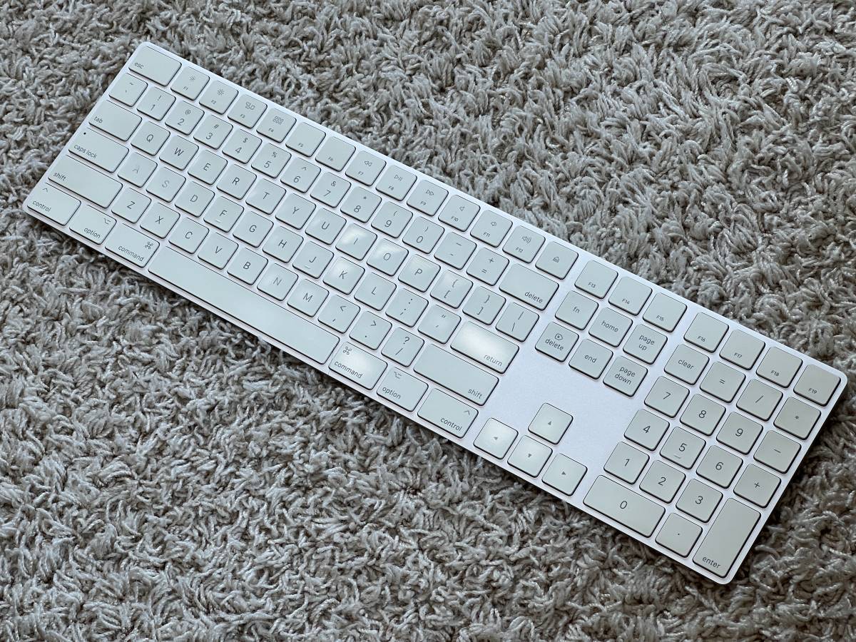 【中古】apple magic keyboard テンキー付き-英語(US) model A1843｜Mac用