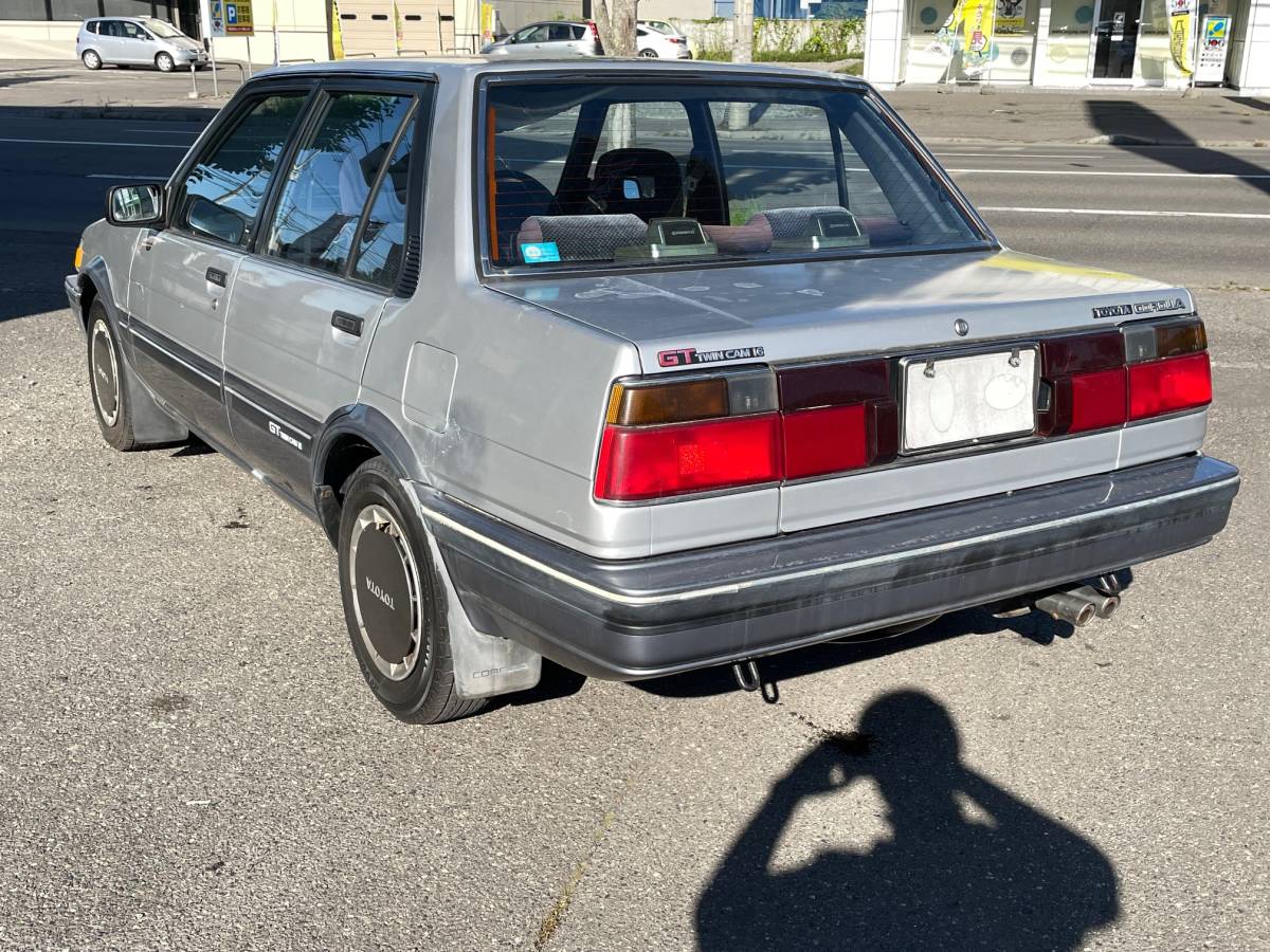 帯広発 昭和61年 トヨタ カローラセダン グレード GT 型式 E-AE82(カローラ)｜売買されたオークション情報、yahooの商品情報を ...