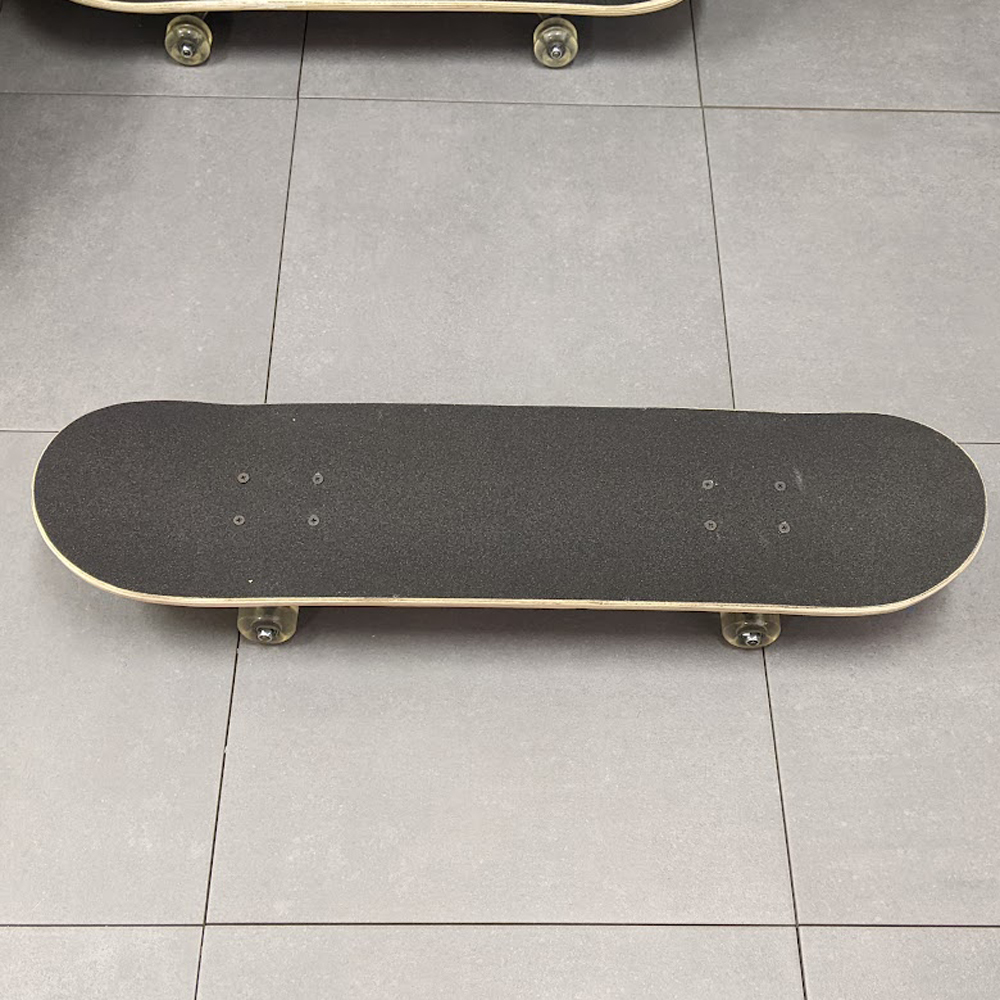 スケートボード コンプリートセット スケボー スケート ロンスケ グラフィック ボード デッキ ベアリング 板 完成品 SK009(完成品、コンプリートセット)｜売買されたオークション情報 ...