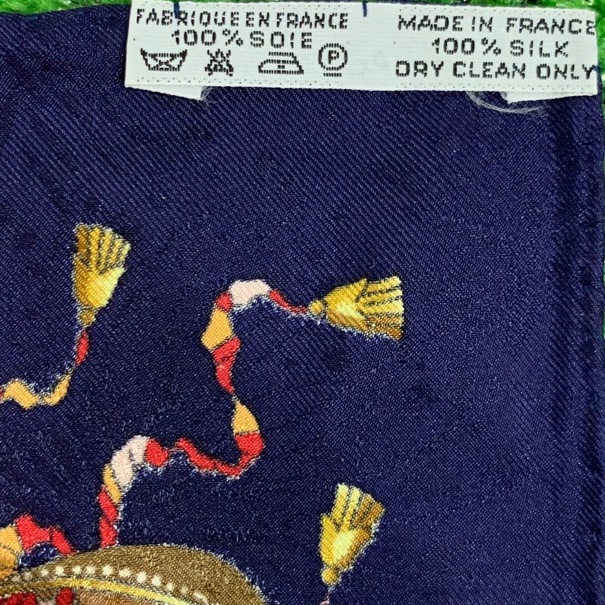 HERMES エルメス カレ90 スカーフ シルク 馬柄 人柄 白×紺色 PARIS 大判 タグ付き 正規品 E116(スカーフ)｜売買されたオークション情報、yahooの商品情報をアーカイブ ...