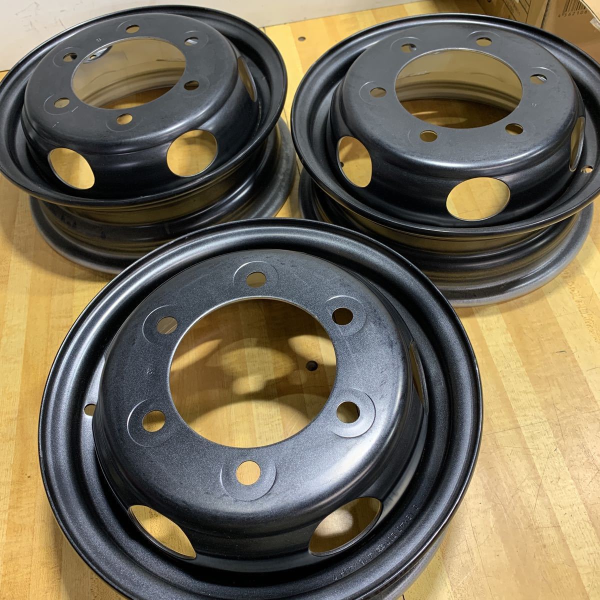 572574 トヨタ純正 13インチ スチールホイール トヨエース ダイナ ホイール3本セットJ13×4J 42611-25041(その他 ...