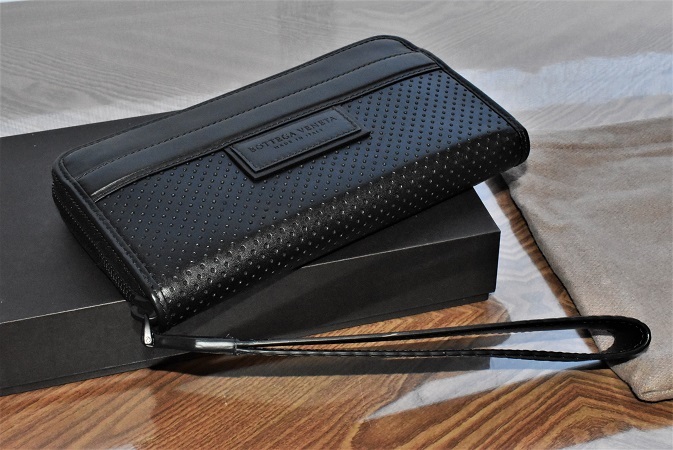 BOTTEEGA VENETA ボッテガヴェネタ LEGGERO レッジェーロ カーフレザー リストレット ラウンドファスナー 長財布 黒 ...