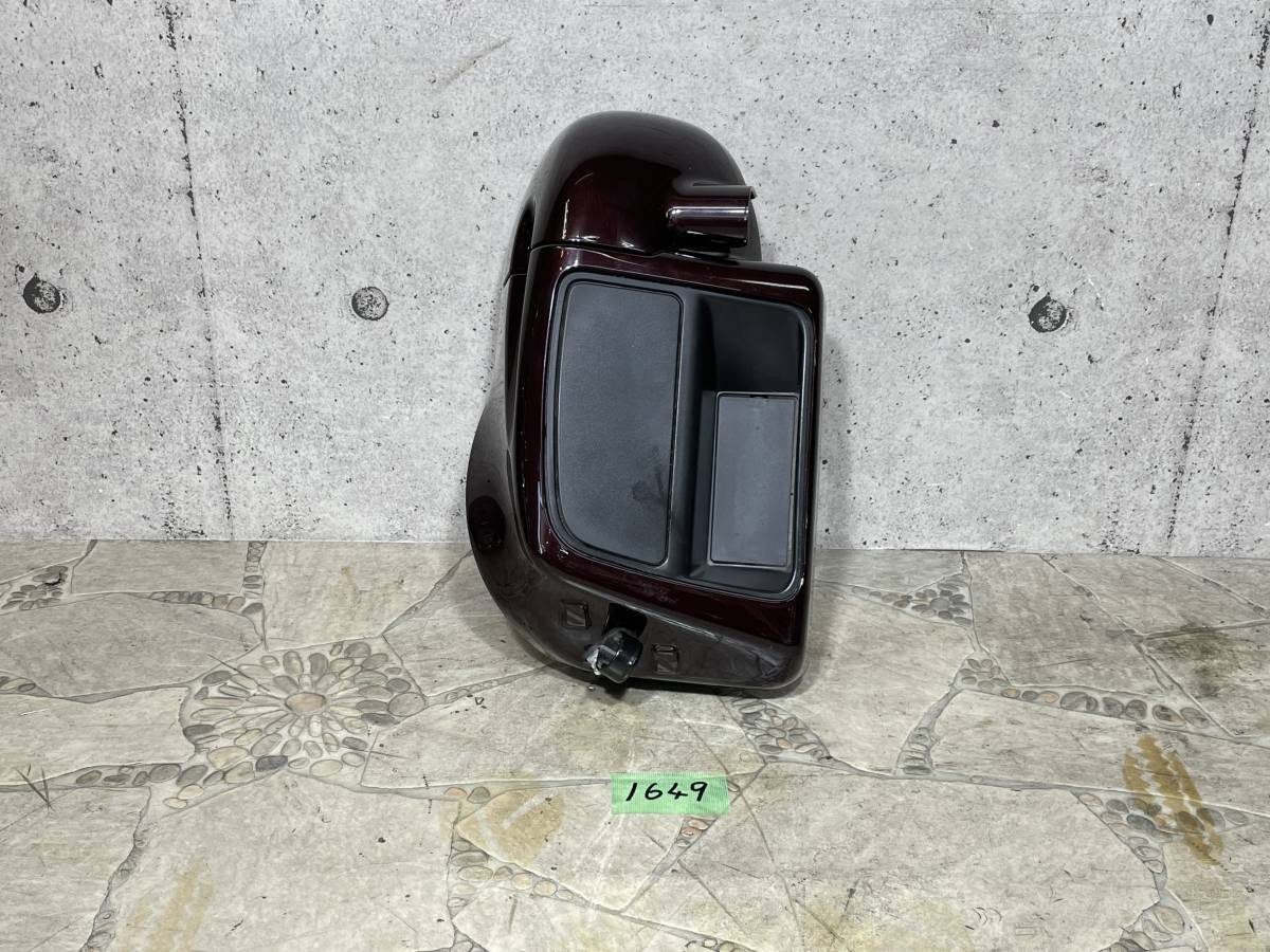 1649 ハーレー FLHXSE CVO 1920 ストリートグライド 純正 キャップ 右ロワーフェアリング 57100113 埼玉 二輪車 ...