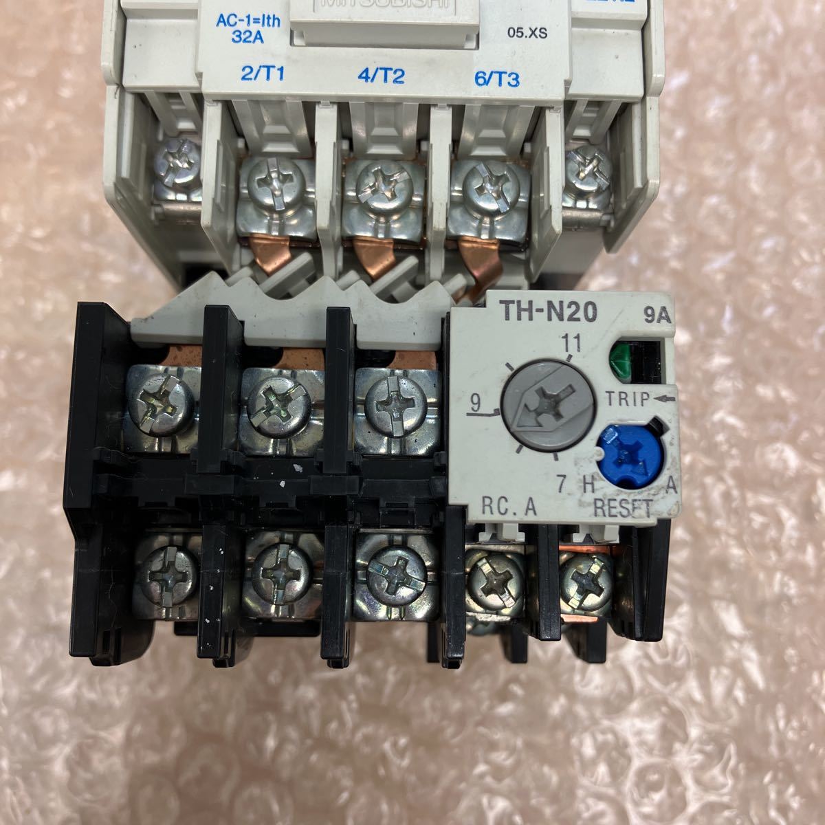 三菱 MITSUBISHI S-N20 電磁接触器 MAGNETIC CONTACTOR TH-N20 サーマルリレー O-206(電材、配電用品)｜売買されたオークション情報、yahooの ...