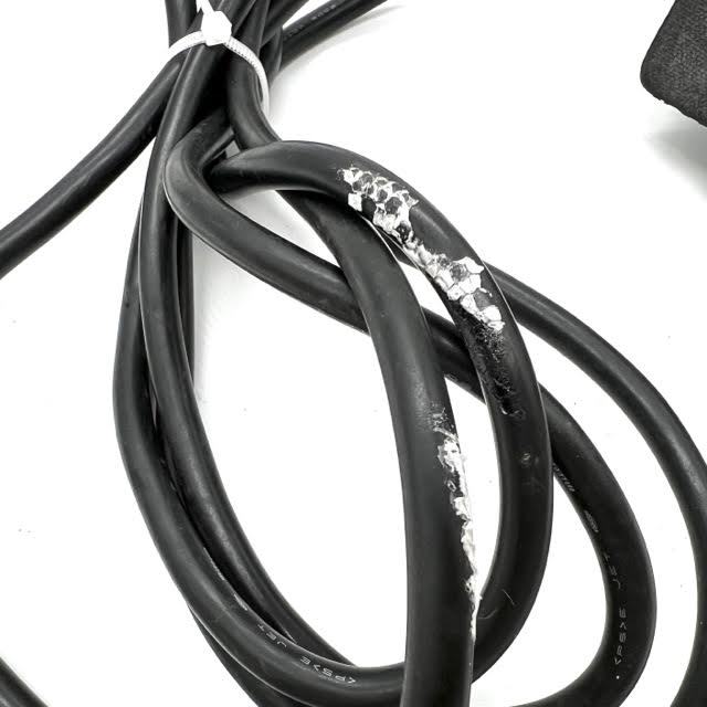 横002 THRIVE ハンドマッサージャー MODEL100 元箱有 スライブ 業務用 通電 マッサージ器 プロ用(ハンディマッサージャー)｜売買されたオークション情報、yahooの商品情報 ...