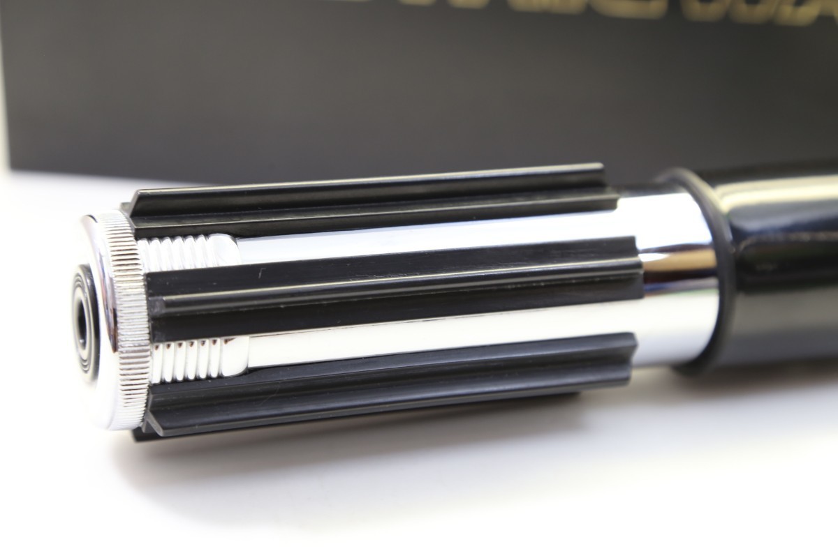 MR社 マスターレプリカ スター ウォーズ エピソードⅣ 新たなる希望 ダース ベイダー ライトセーバー SW-106 56CC00A(ダース・ヴェイダー)｜売買されたオークション情報 ...