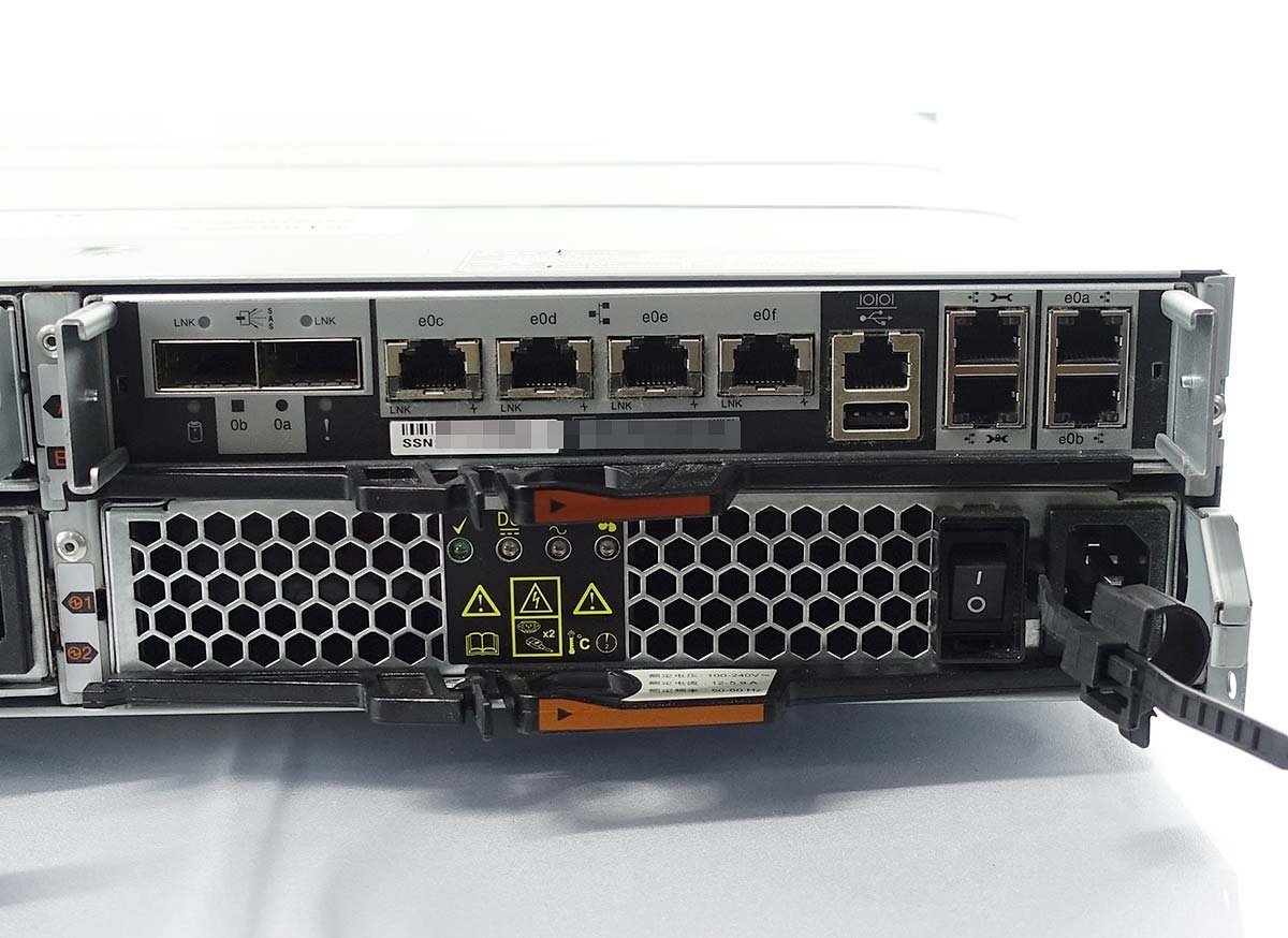 日通発送 通電確認のみ NetApp FAS2520 NAF-1201 富士通 CA07336-B212 HDD24TB 2TBx12 ...