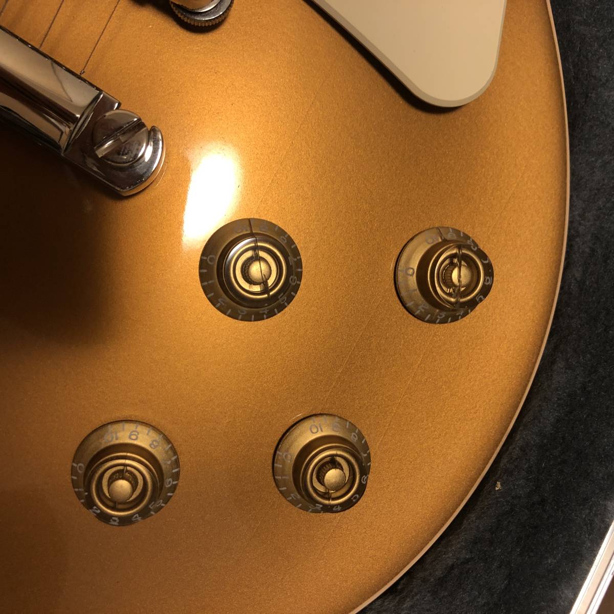 Gibson Less+ Plus 薄 Gold 2015 ギブソン レス プラス ゴールド G-Force P-90 Les Paul Standard スタンダード Custom Lite ...