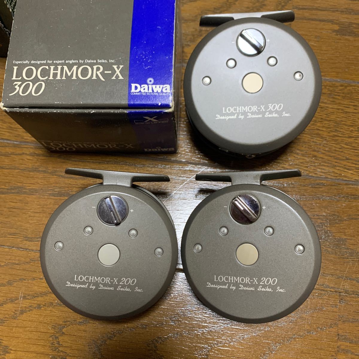 ダイワ ロッホモア LOCHMOR-X 200 2つ X 300 フライリール リール(ダイワ)｜売買されたオークション情報、yahooの商品 ...