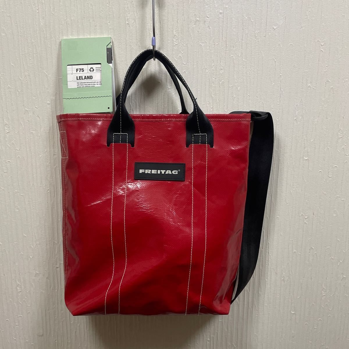 FREITAG F75 LELAND IDカード付 ショルダーバッグ トートバッグ フライターグ 赤単色(ショルダーバッグ)｜売買された ...