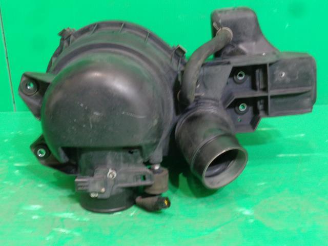 エルフ TRG-NJR85A エアクリーナーASSY フラットロー 2T 24V 4JJ1-TCS 729 8-98252-512-2 ...