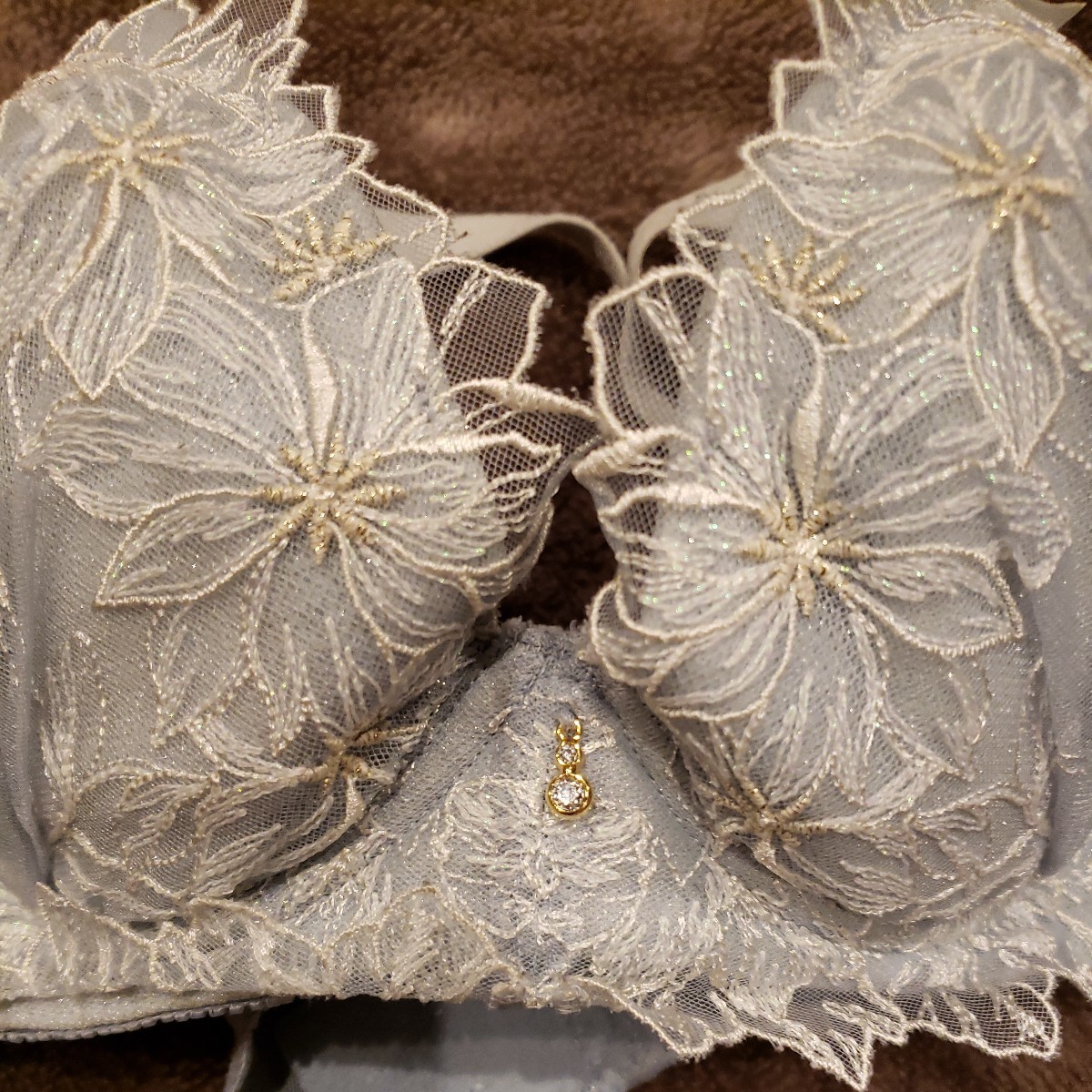 ワコールwingブラ E70(70)｜売買されたオークション情報、yahooの商品情報をアーカイブ公開 - オークファン（aucfan.com）