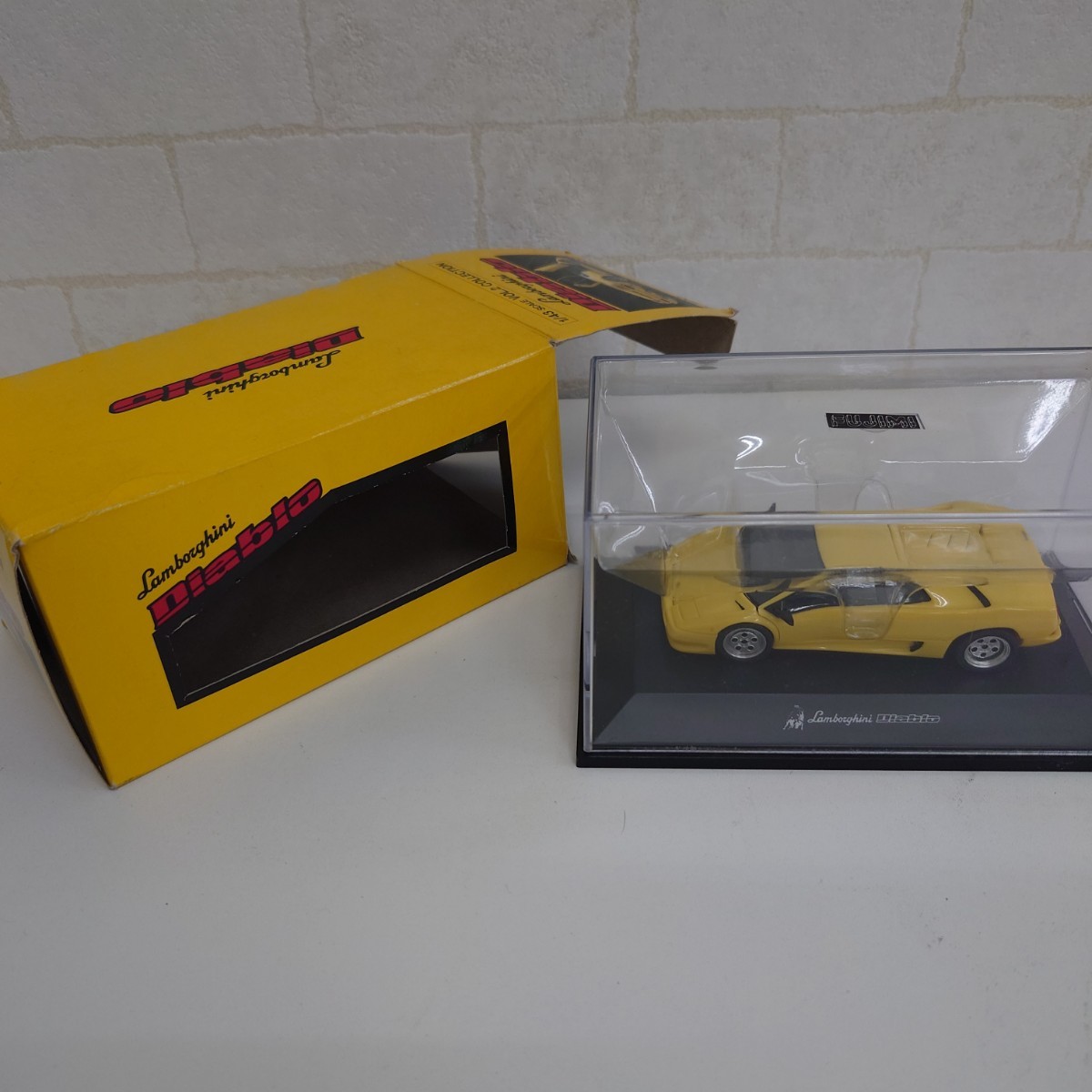 B02022 ランボルギーニ ディアブロ Lamborghini Diablo 1/43 - フジミ FUJIMI プラスチックモデル 箱スレ ...