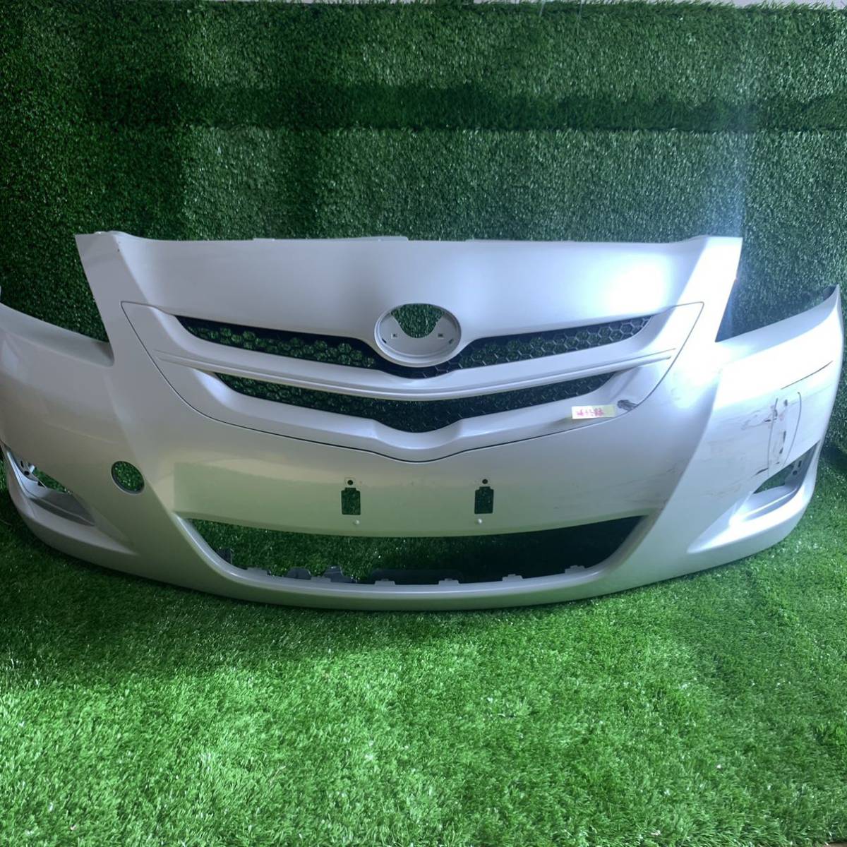 トヨタ KSP92 SCP92 NCP96 ベルタ 純正フロントバンパー 52119-52530-A 白(フロント)｜売買されたオークション情報、yahooの商品情報をアーカイブ公開 ...