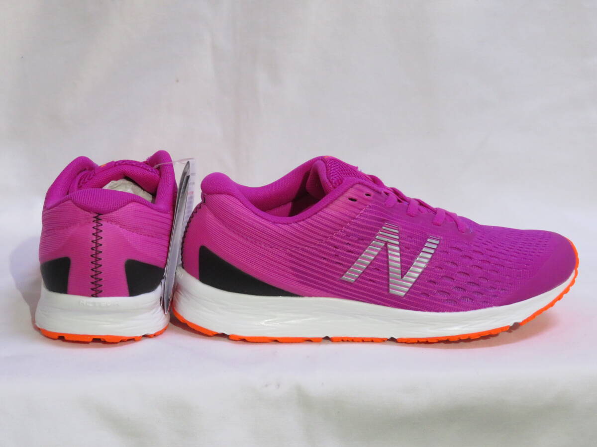 487 NEW BALANCE ニューバランス WFLSHCP4 23.5(23.5cm)｜売買されたオークション情報、yahooの商品情報を ...