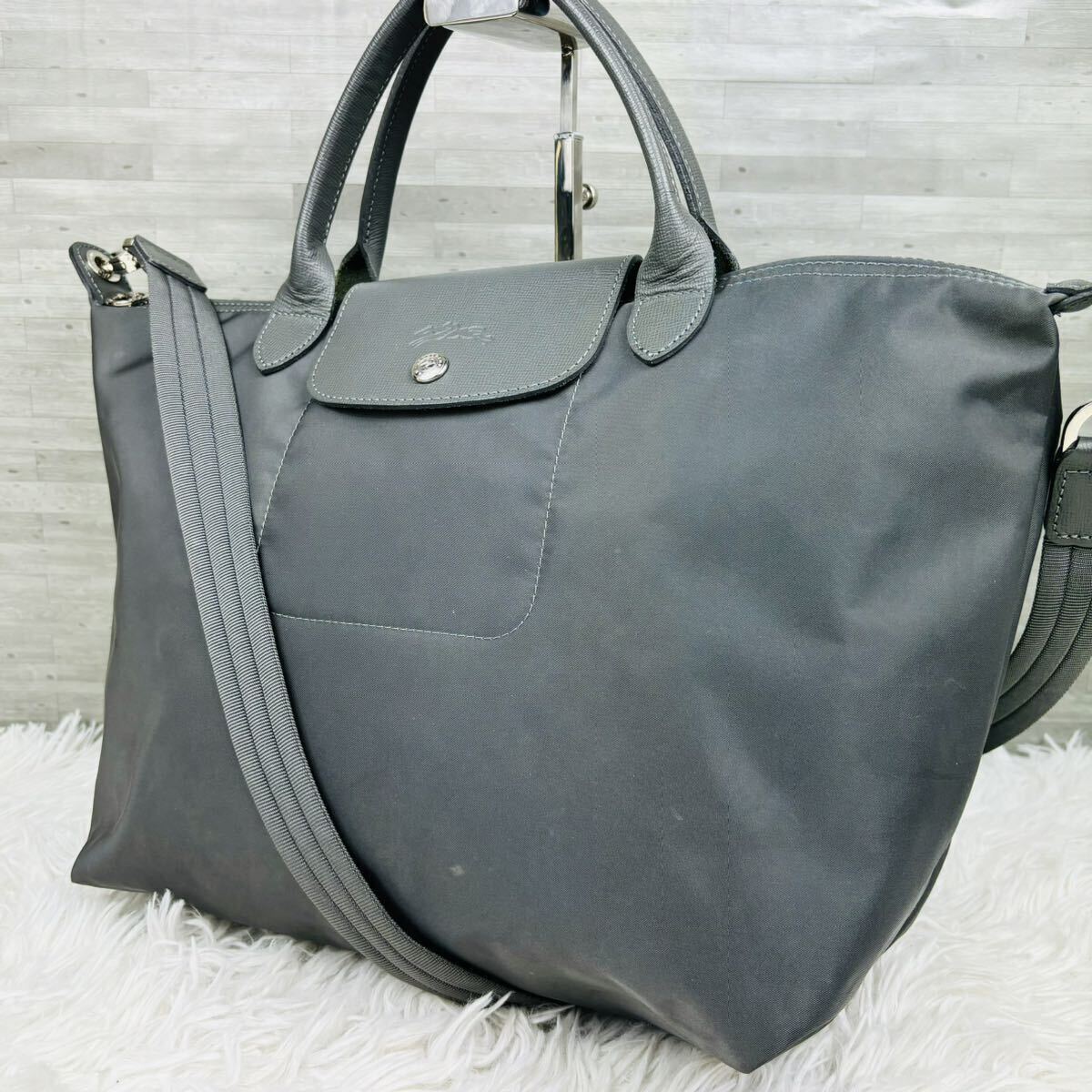 A4 大容量 LONGCHAMP ロンシャン トートバッグ ショルダーバッグ 2way 肩がけ ナイロン レザー グレー メンズ ホースロゴ PC収納(ロンシャン)｜売買されたオークション情報 ...