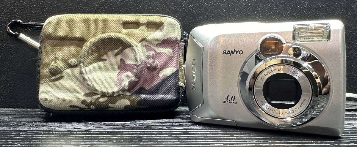 SANYO Xacti S4 DIGITAL CAMERA OPTICAL 2.8x ZOOM 4.0 MEGAPIXEL /37-105mm ...