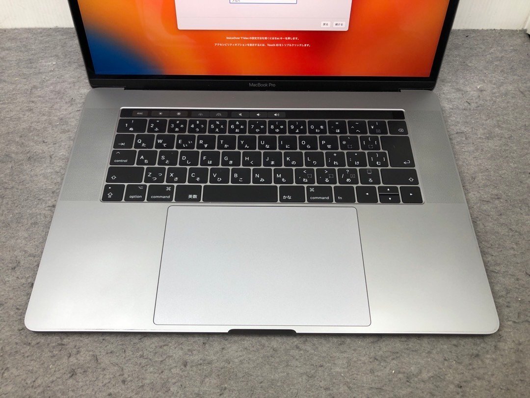 Apple MacBook Pro 15inch 2017 A1707 Corei7-7820HQ 16GB SSD1TB NVMe AMD Radeon Pro 560 4GB OS13 ...