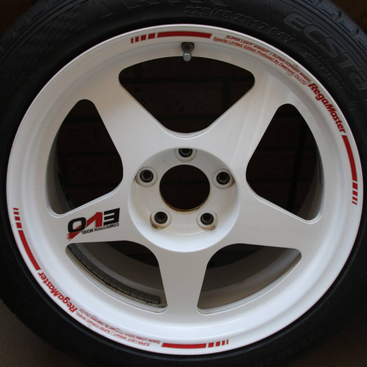Desmond Regamasterリーガマスター EVO PCD114.3 5H 17インチ 8.0J+35 9.0J+38 KUMHO ECSTA PS71 225/45ZR17 255 ...