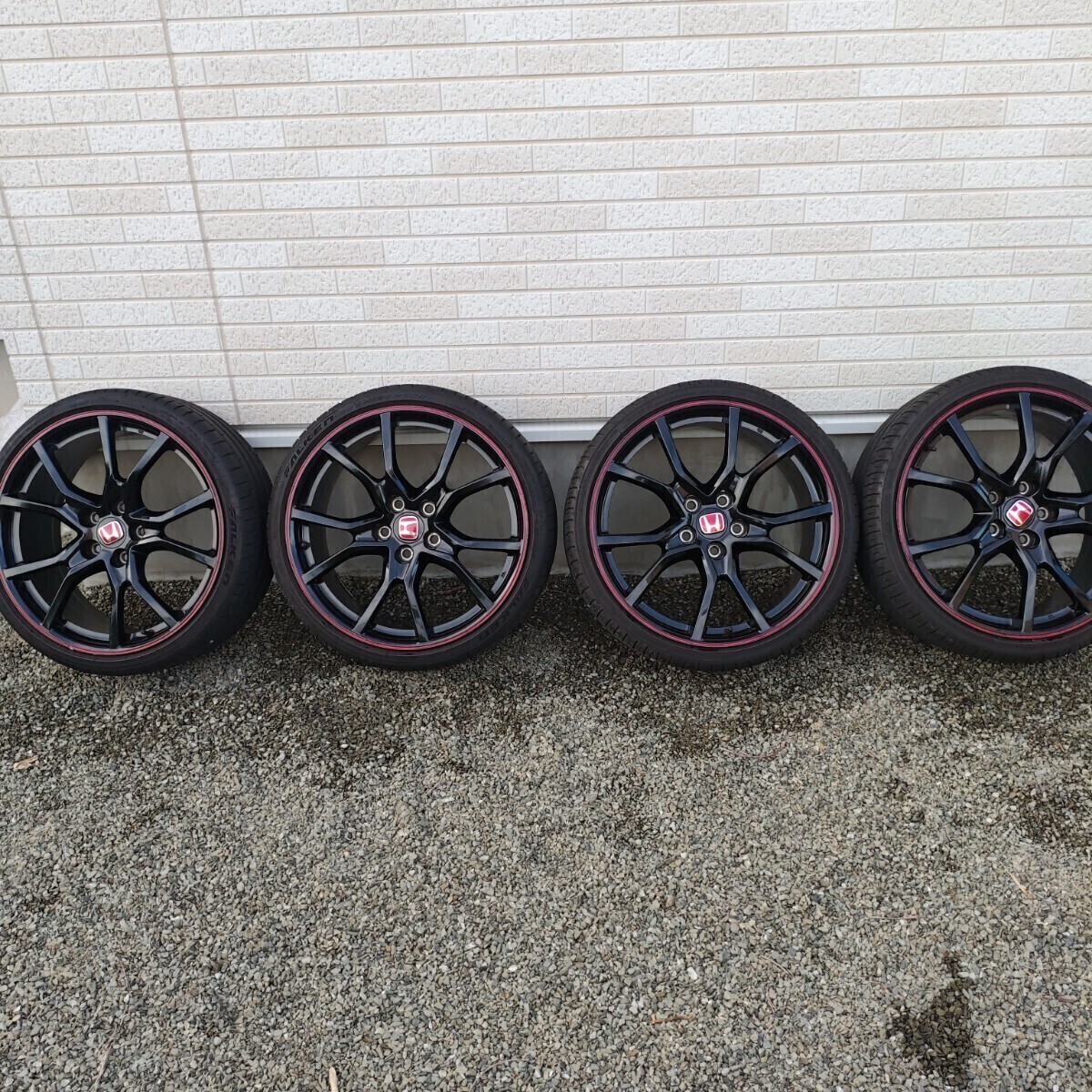 シビックタイプR FK8 純正ホイール&タイヤ4本セット(5穴)｜売買されたオークション情報、yahooの商品情報をアーカイブ公開 ...