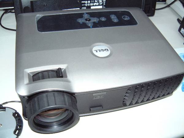 超新古品 DELLハイエンドプロジェクター5100MP/定価37.8万円(本体)｜売買されたオークション情報、yahooの商品情報をアーカイブ ...