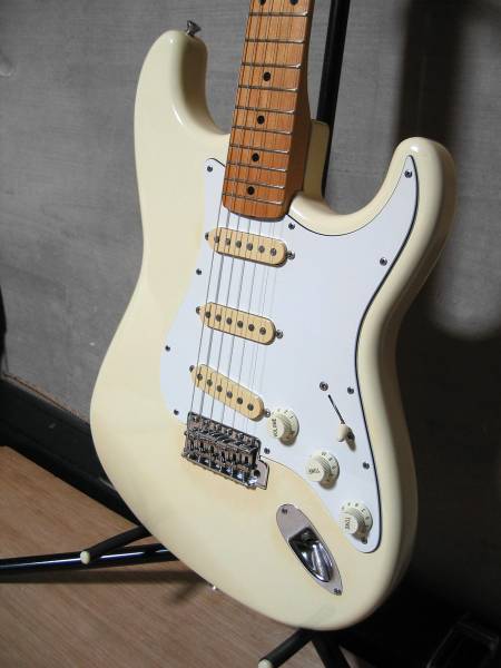 Squier Eシリアル スクワイヤー ストラトキャスター 日本製(ストラトキャスター)｜売買されたオークション情報、yahooの商品情報をアーカイブ公開 - オークファン（aucfan.com）