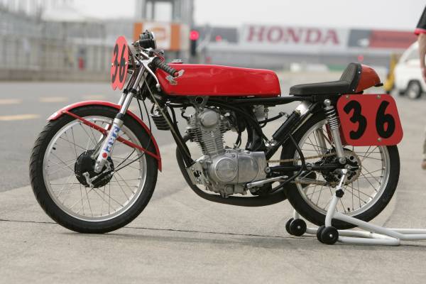 CB125JX RSC市販レーサーもどき タンクはRSC市販キットパーツ(51cc-125cc)｜売買されたオークション情報、yahooの商品 ...