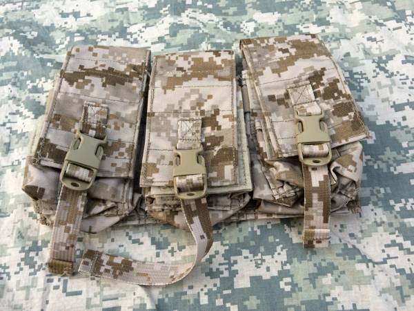 実物 放出品 EAGLE AOR1 M4 トリプルマガジンポーチ DEVGRU(マガジンポーチ)｜売買されたオークション情報、yahooの商品情報をアーカイブ公開 - オークファン ...