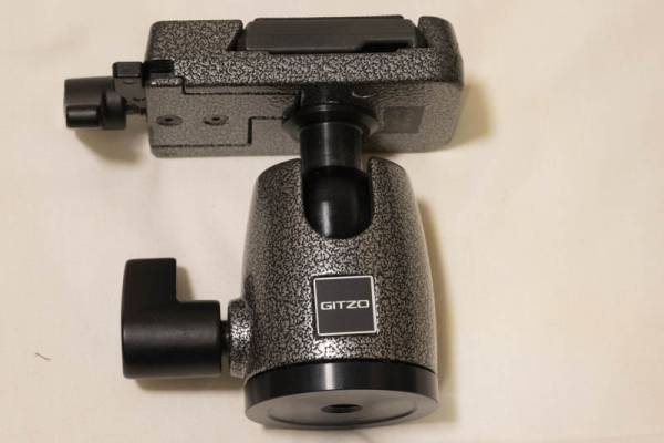 Gitzoジッツォ雲台G1177M+クイックシューG2285M(雲台、プレート)｜売買されたオークション情報、yahooの商品情報をアーカイブ ...