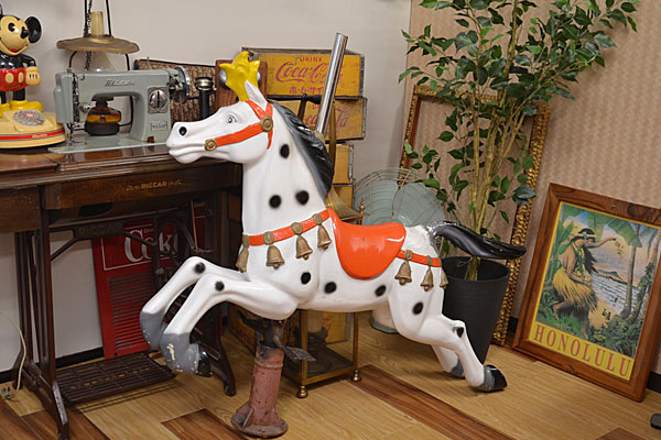 本物 ヴィンテージ メリーゴーランド 馬 ディスプレイ Q391(雑貨)｜売買されたオークション情報、yahooの商品情報をアーカイブ公開 - オークファン（aucfan.com）