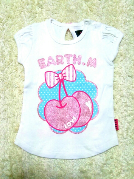 EARTHMAGIC チェリー リボン Tシャツ 同 アース 90(半袖Tシャツ)｜売買されたオークション情報、yahooの商品情報をアーカイブ公開 - オークファン（aucfan.com）