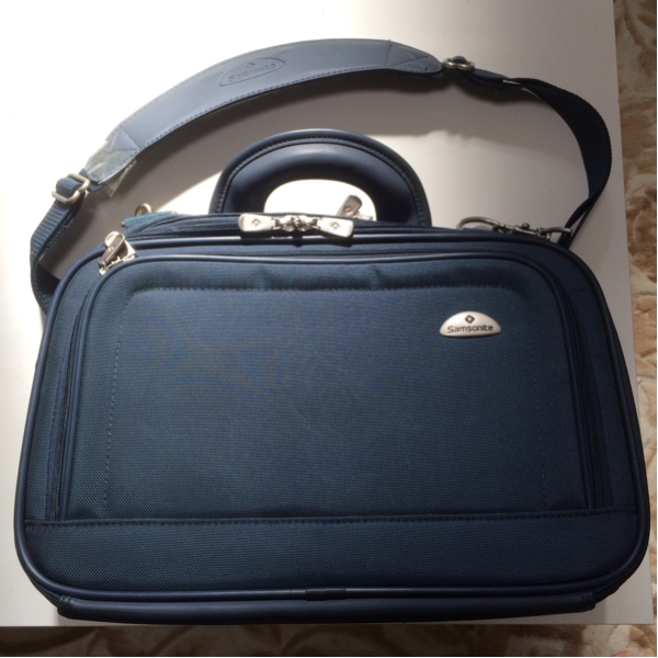 サムソナイト Samsonite ビジネスバック ブリーフケース(かばん、バッグ)｜売買されたオークション情報、yahooの商品情報をアーカイブ公開 - オークファン（aucfan.com）