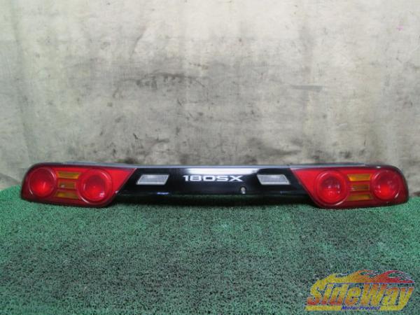 M_180SX後期 RPS13 テールレンズ左右+ガーニッシュ3点 K33N(テールライト)｜売買されたオークション情報、yahooの商品情報をアーカイブ公開 - オークファン（aucfan.com）