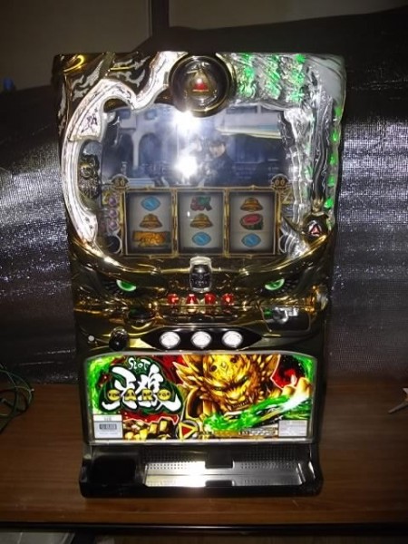 スロット実機 SLOT牙狼 GARO コイン不要機 ドアキー付(パチスロ実機)｜売買されたオークション情報、yahooの商品情報をアーカイブ ...