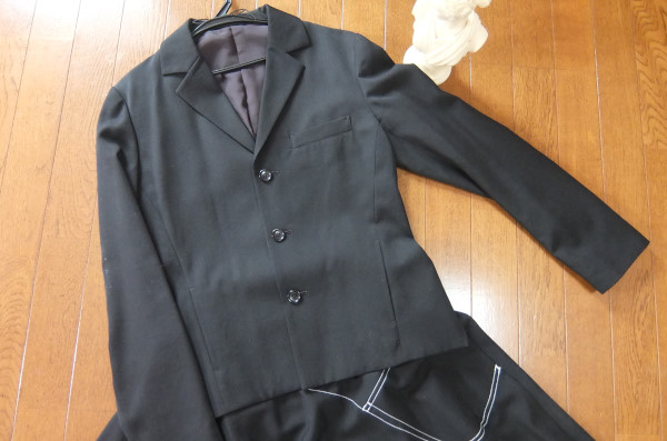 YS 秋物 ヨウジヤマモトお洒落な黒JK 2 9号相当(ジャケット、上着)｜売買されたオークション情報、yahooの商品情報をアーカイブ公開 ...