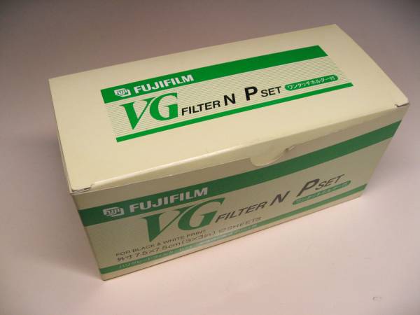 FUJIFILM フジフィルム VGフィルターN Pセット 多階調印画紙用 12枚組 バリグレードフィルターセット 暗室 引伸ばし機(暗室関連 ...