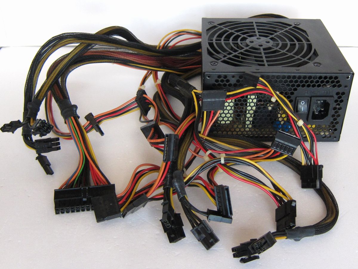 Owltech FSP RAIDER RA-750/750W/120mmファン/80PLUS SILVER(750w～)｜売買された ...