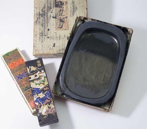 T3624 甲州銘石 雨端御硯 鰍沢 文明堂製 + 中国墨 徽歙老胡開文製/ 硯 墨 書道具 骨董品(その他)｜売買されたオークション情報 ...