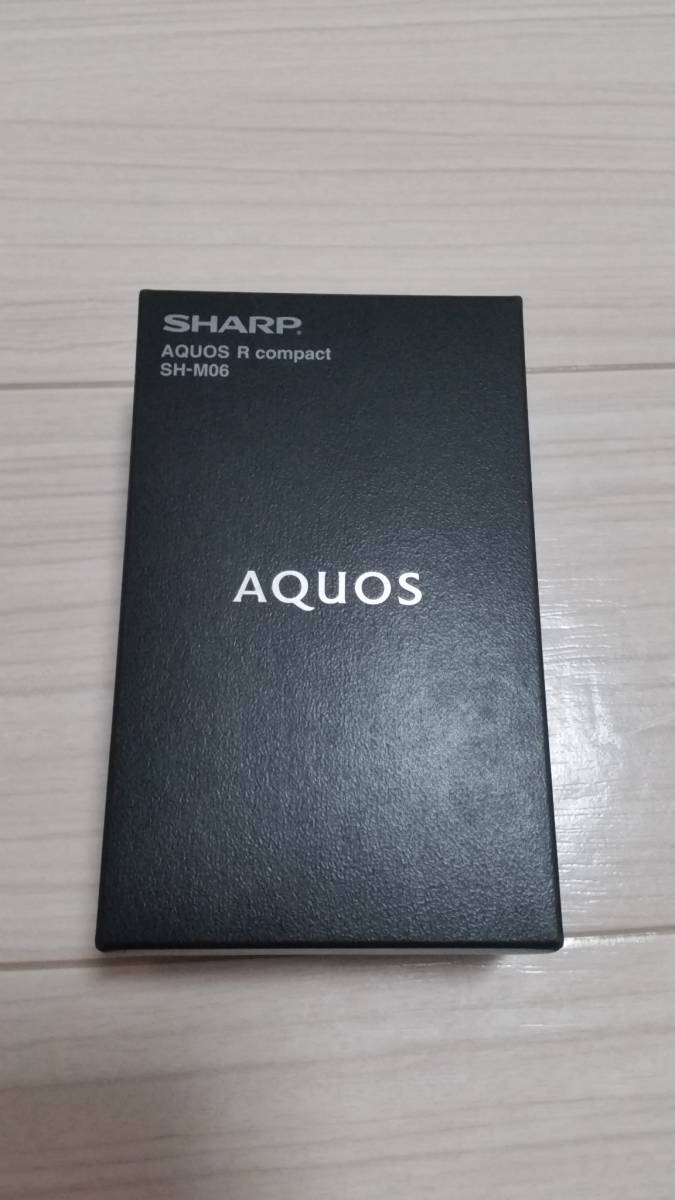 AQUOS R Compact SH-M06 白 White SIMフリー 国内正規販売品(海外用)｜売買されたオークション情報、yahooの商品情報をアーカイブ公開 - オークファン ...