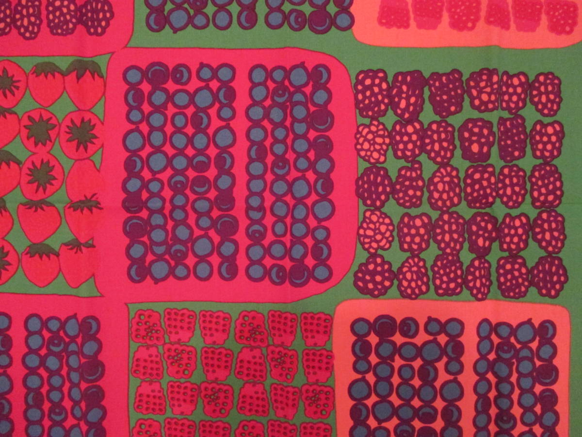 マリメッコ Mummolan Marjat 廃盤 はぎれ 生地 ファブリック 71x50(その他)｜売買されたオークション情報、yahooの ...